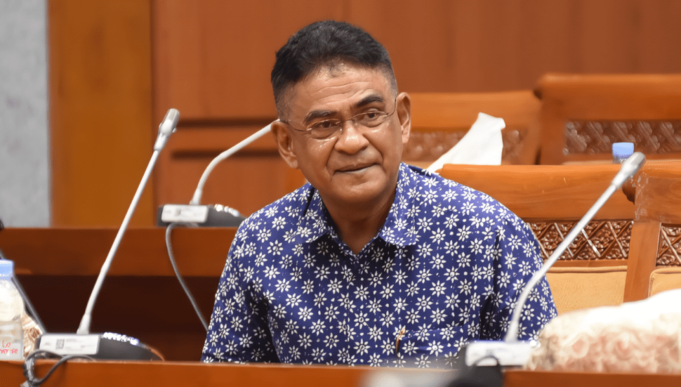 Guru Miliki Peran Krusial Cetak Karakter Generasi Muda Indonesia - EMedia DPR RI