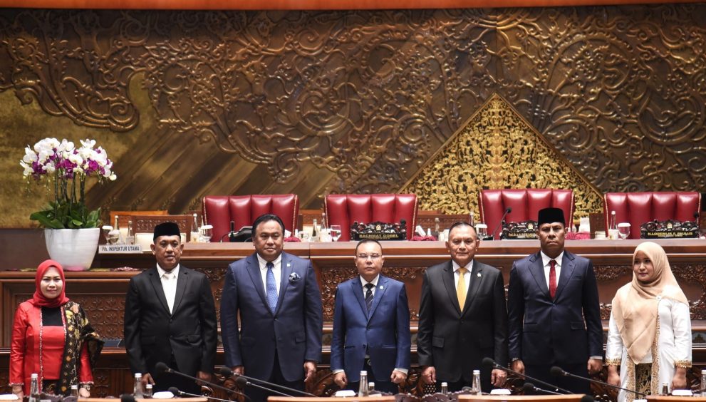 Dasco Lantik Empat Anggota DPR RI PAW Sisa Masa Periode 2019-2024 - EMedia DPR RI