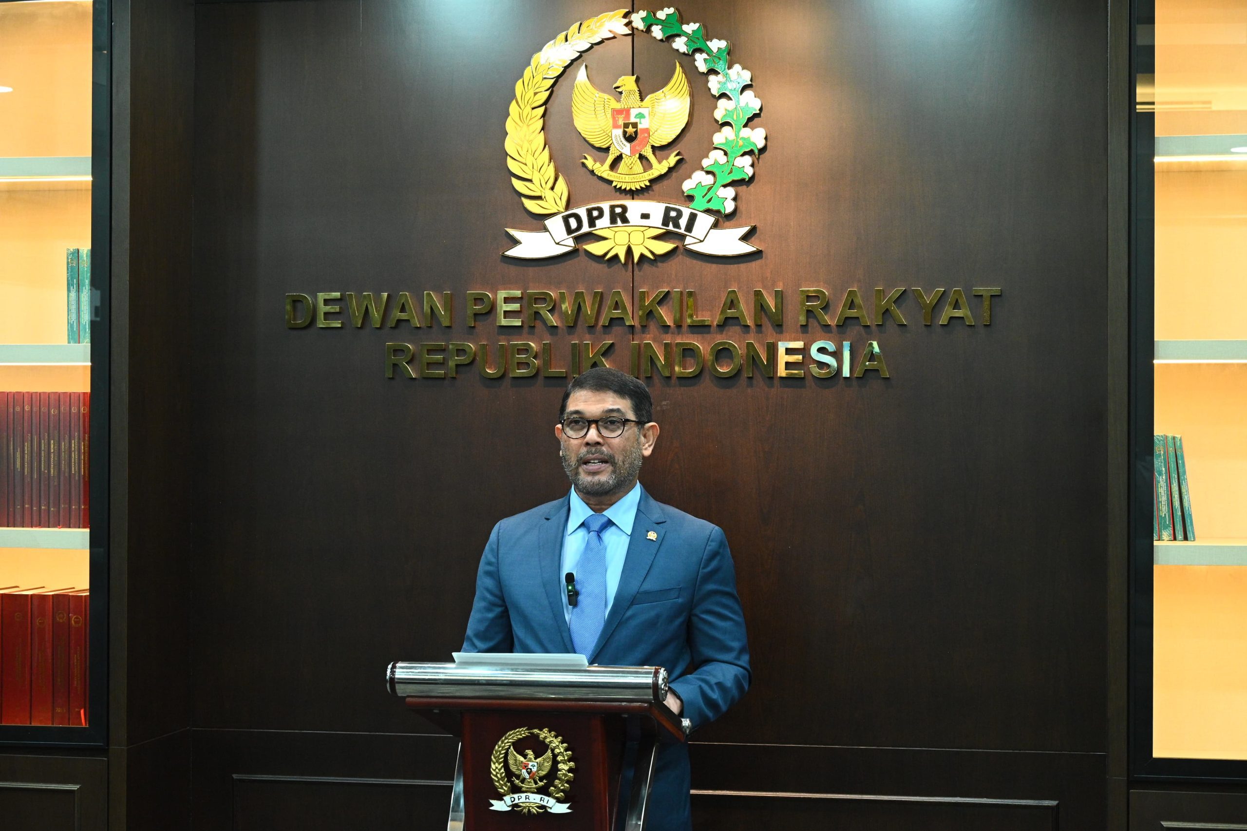 DPR Tegaskan Komitmen Reformasi Birokrasi dalam Sidang Pengujian UU ASN - EMedia DPR RI