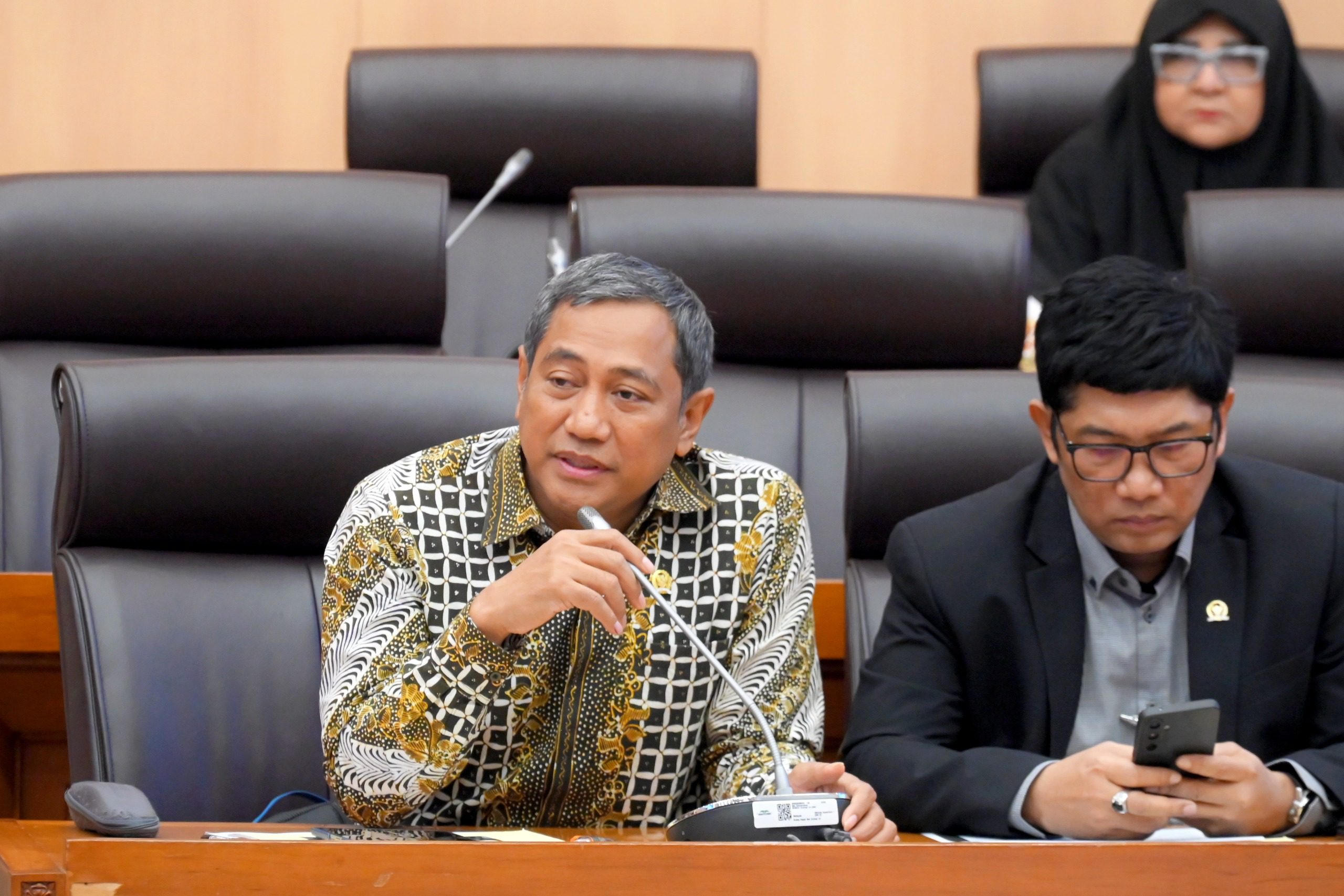 Rokhmat Ardiyan Dukung Kedaulatan Energi Nasional - EMedia DPR RI